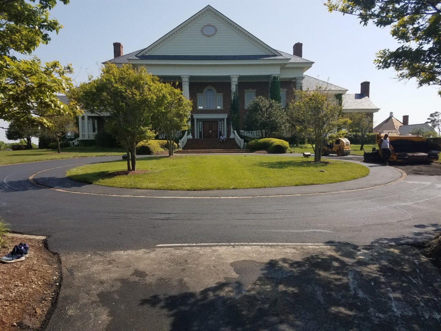 Driveway Paving | Custom Paved Driveways | Free Estimates